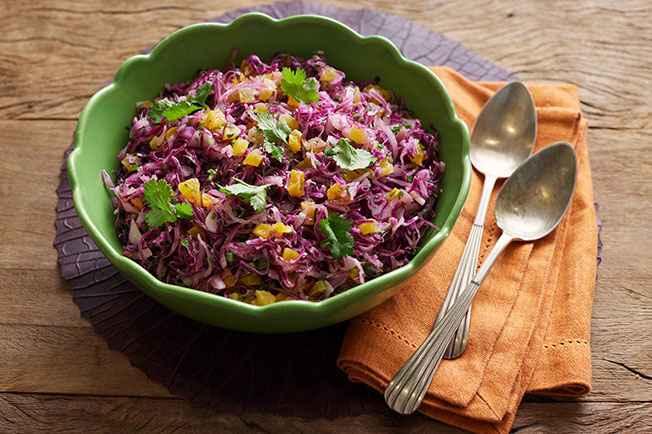 Repolho roxo macerado com damasco - Panelinha